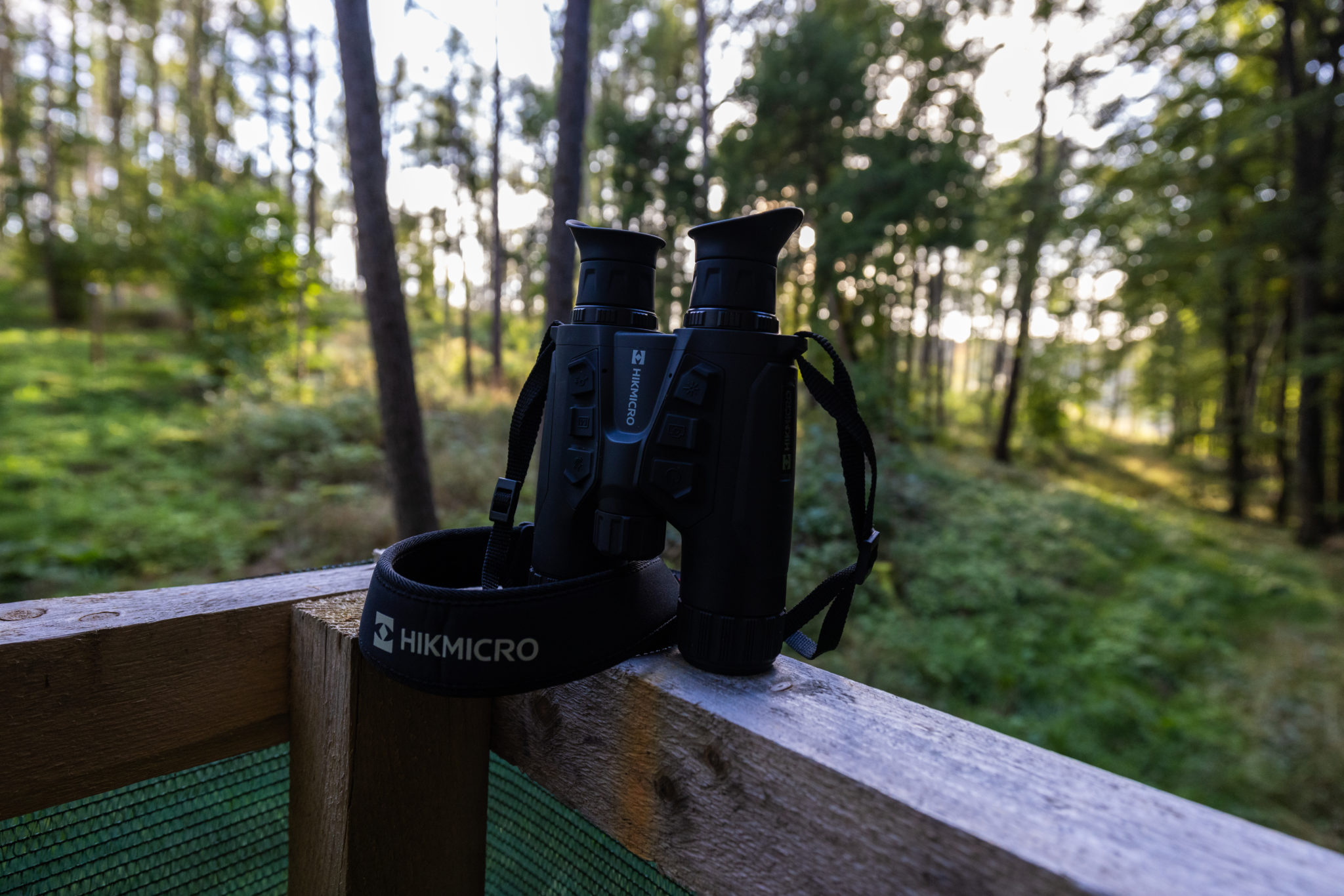 Hikmicro Habrok HQ35LN – Wärmebild- und Nachtsichtfernglas